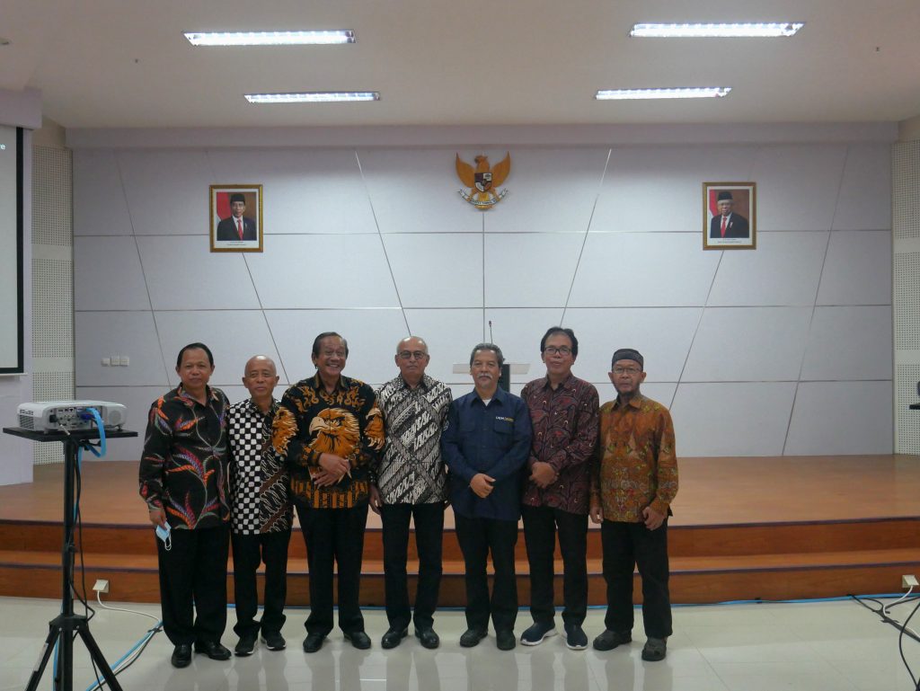 Pelepasan Dosen Purnabakti Fakultas Ilmu Budaya 2022 – FIB-UGM Pelepasan Dosen Purnabakti Fakultas Ilmu Budaya 2022 – FIB-UGM