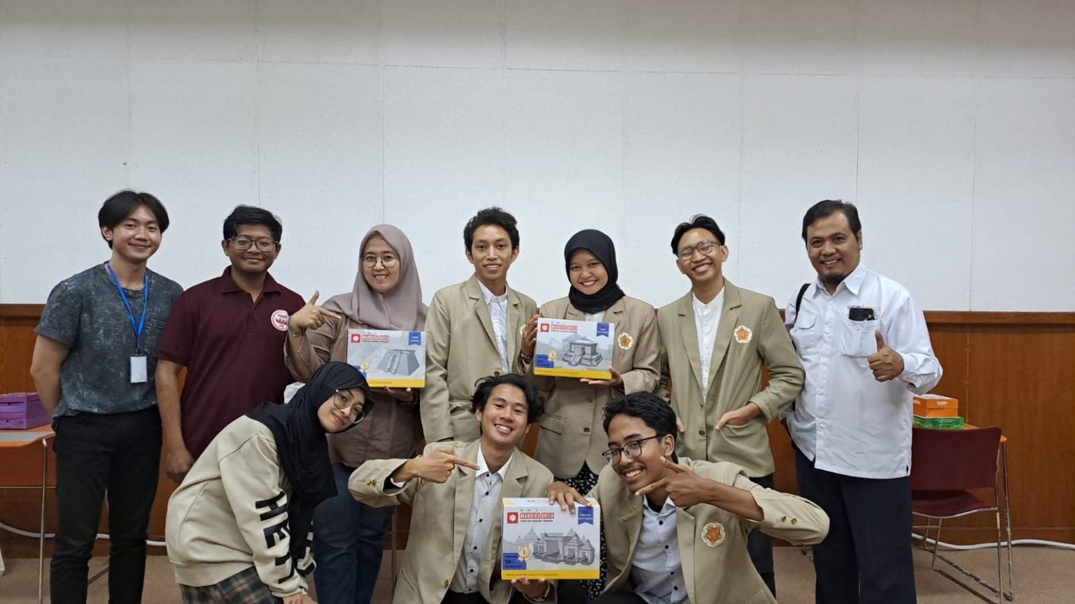 PKM-K UGM Team Introduces Temple Interlock System through the Mandira Brick Temple Miniature ...