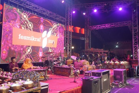 FIB-UGM – Universitas Gadjah Mada