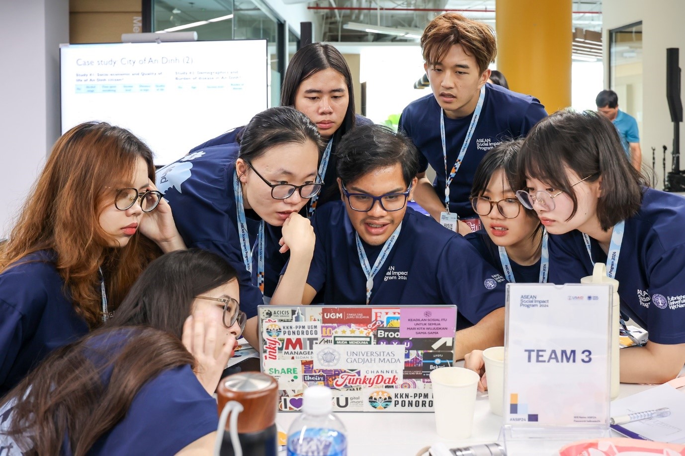 Mahasiswa Antropologi Budaya FIB UGM Meraih Prestasi Pada ASEAN Social ...
