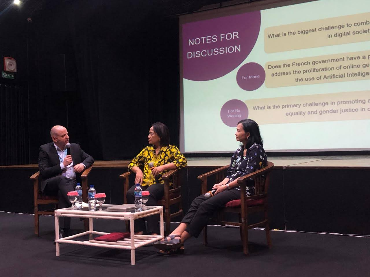 MAGANG GEMILANG: Bahasa dan Sastra Prancis Diskusi Meja Bundar IFI-LIP ...